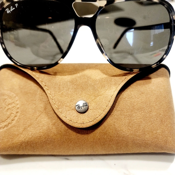 Ray-Ban | Accessories | Rayban Black And Tan Sunglasses With Iconic ...